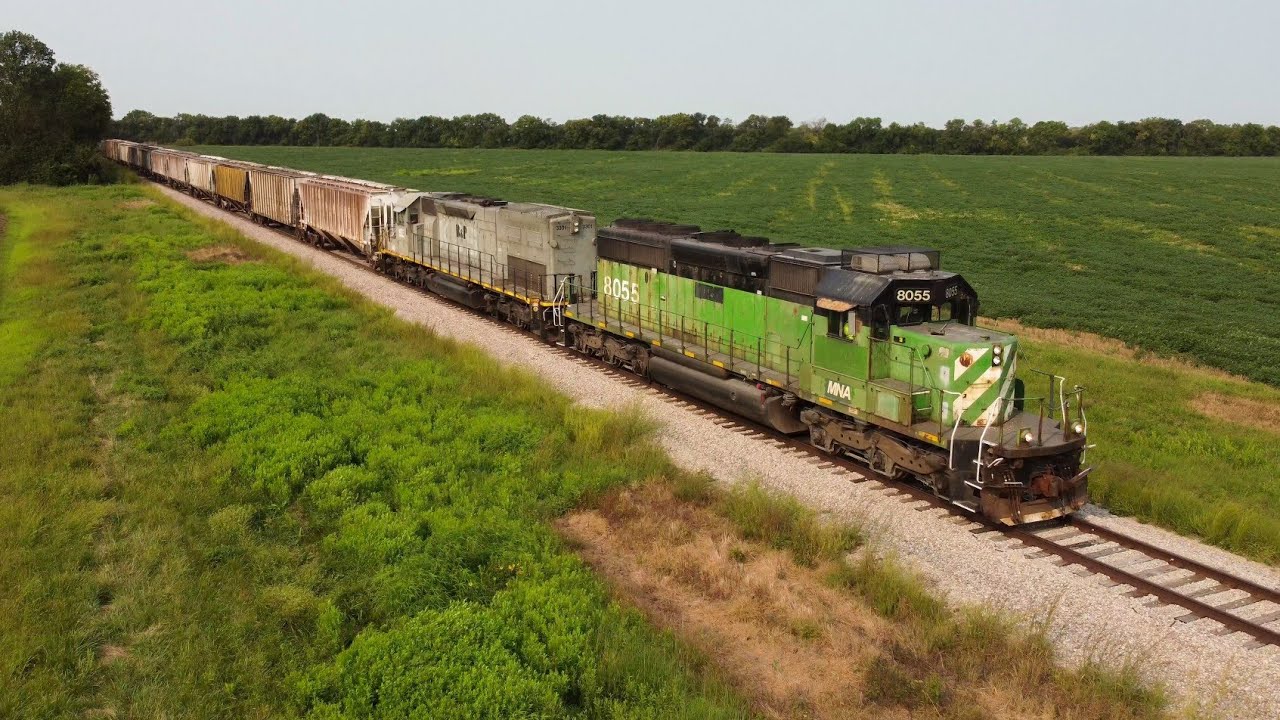 Chasing the Missouri & Northern Arkansas Clinton local for 100+ miles w ...