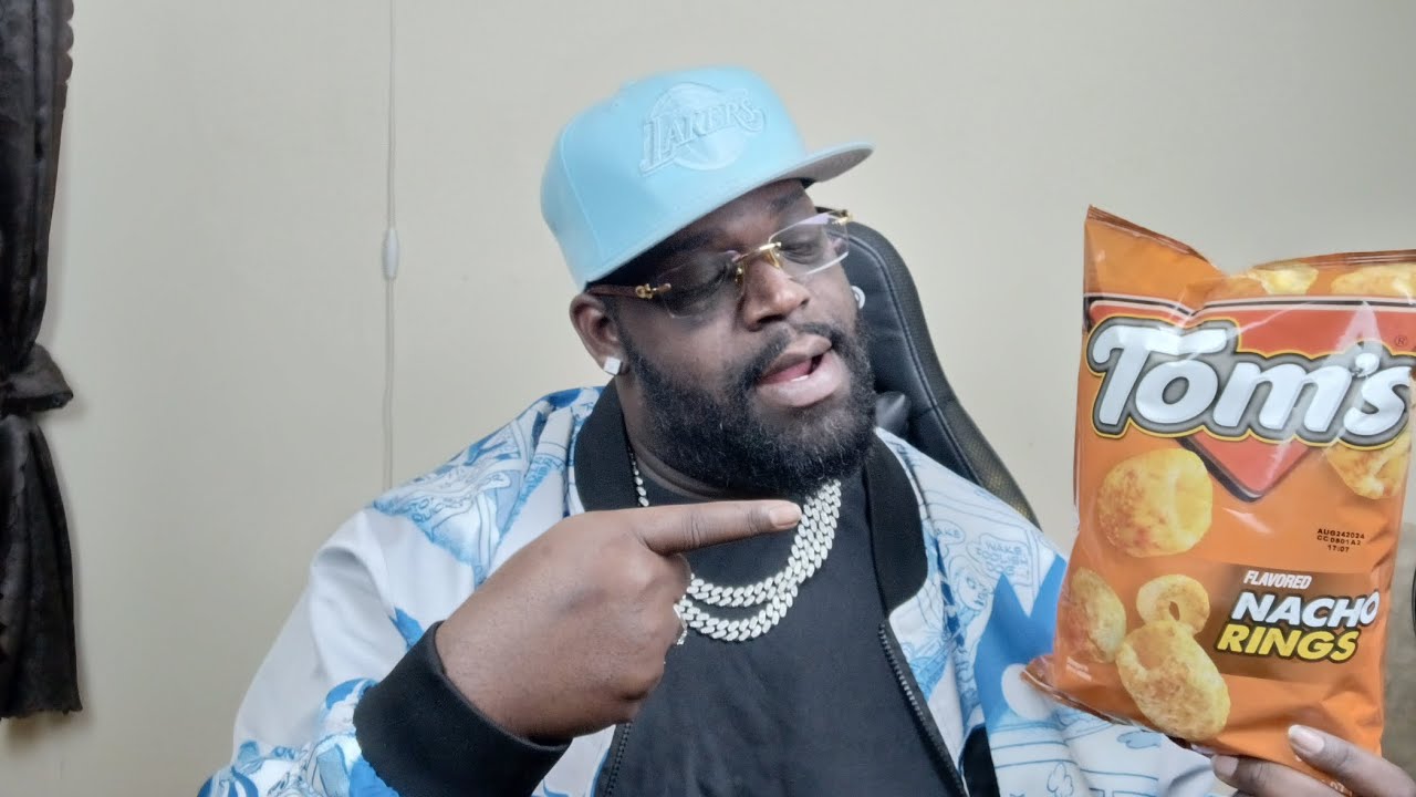 Tom's Nachos Rings Review - YouTube