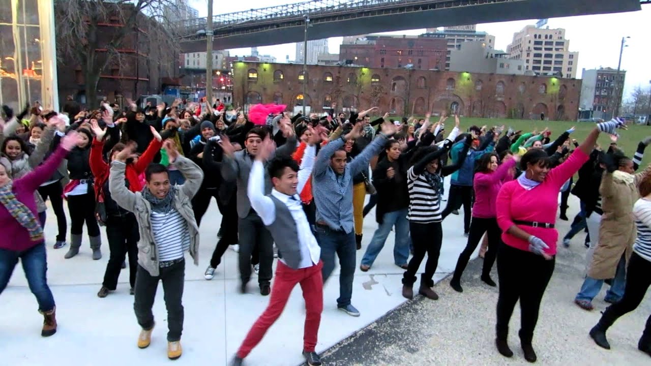 Brooklyn Marriage Proposal Flash Mob America 12/1/2012 - YouTube