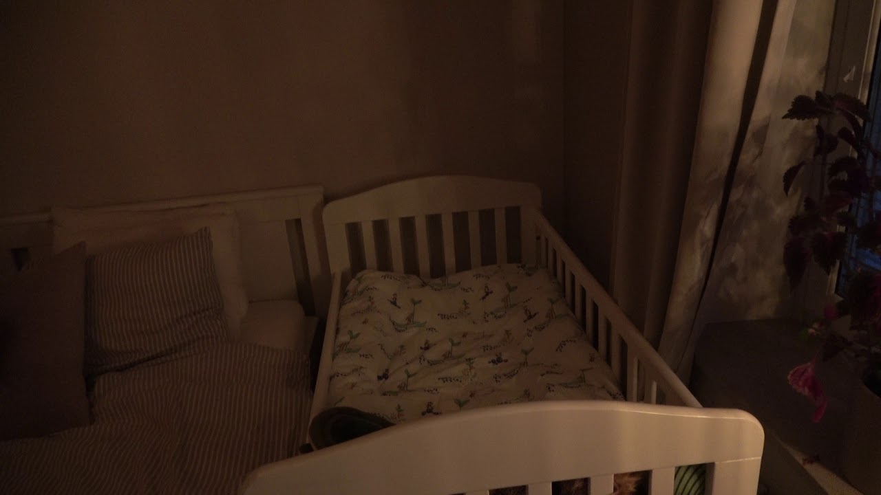 Green Screen Background baby bed in a bedroom/Chroma Key Backgrounds ...