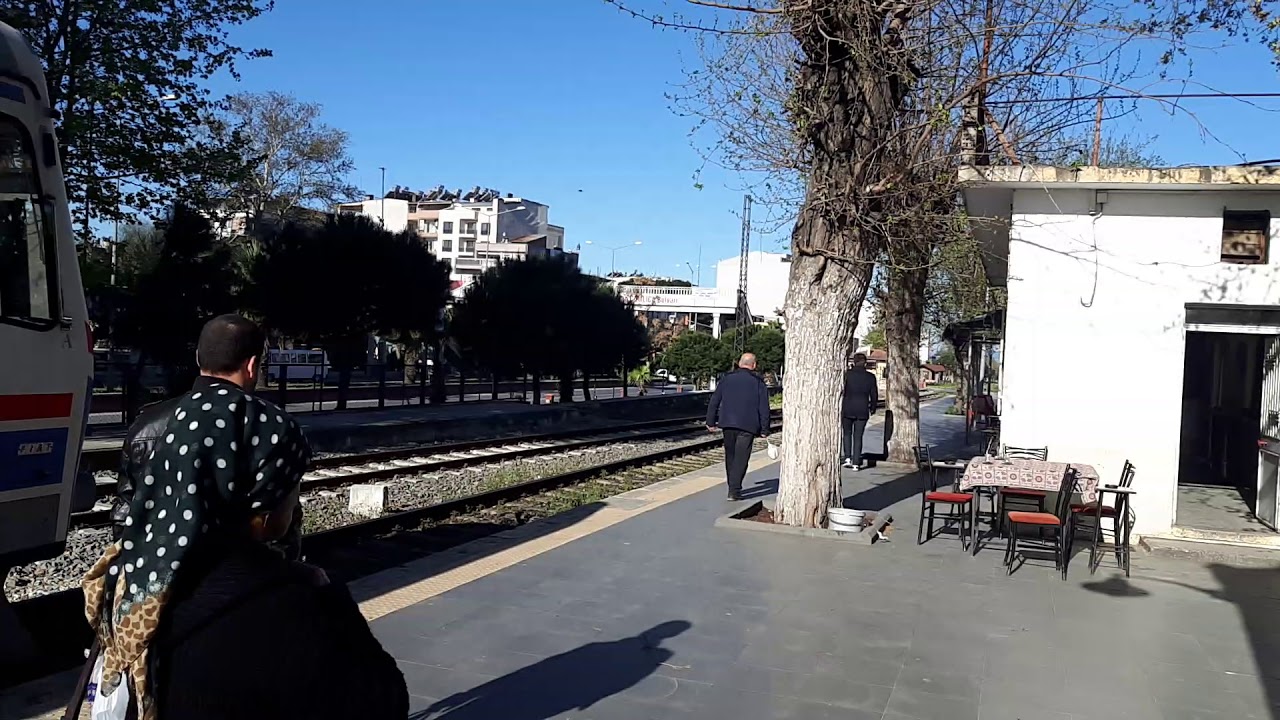 TCDD MT 5700 raybüsler İncirliova istasyonu kalkış - YouTube