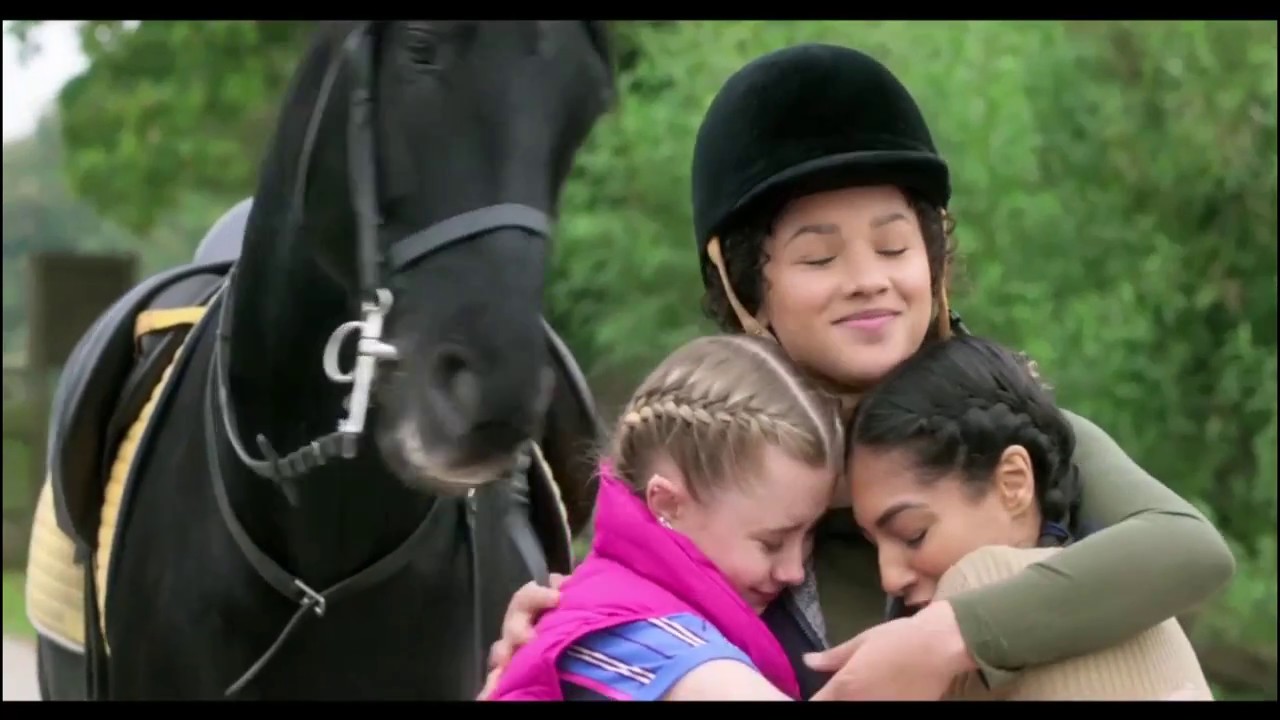 Free Rein - Trailer #2 en Español Latino l Netflix - YouTube
