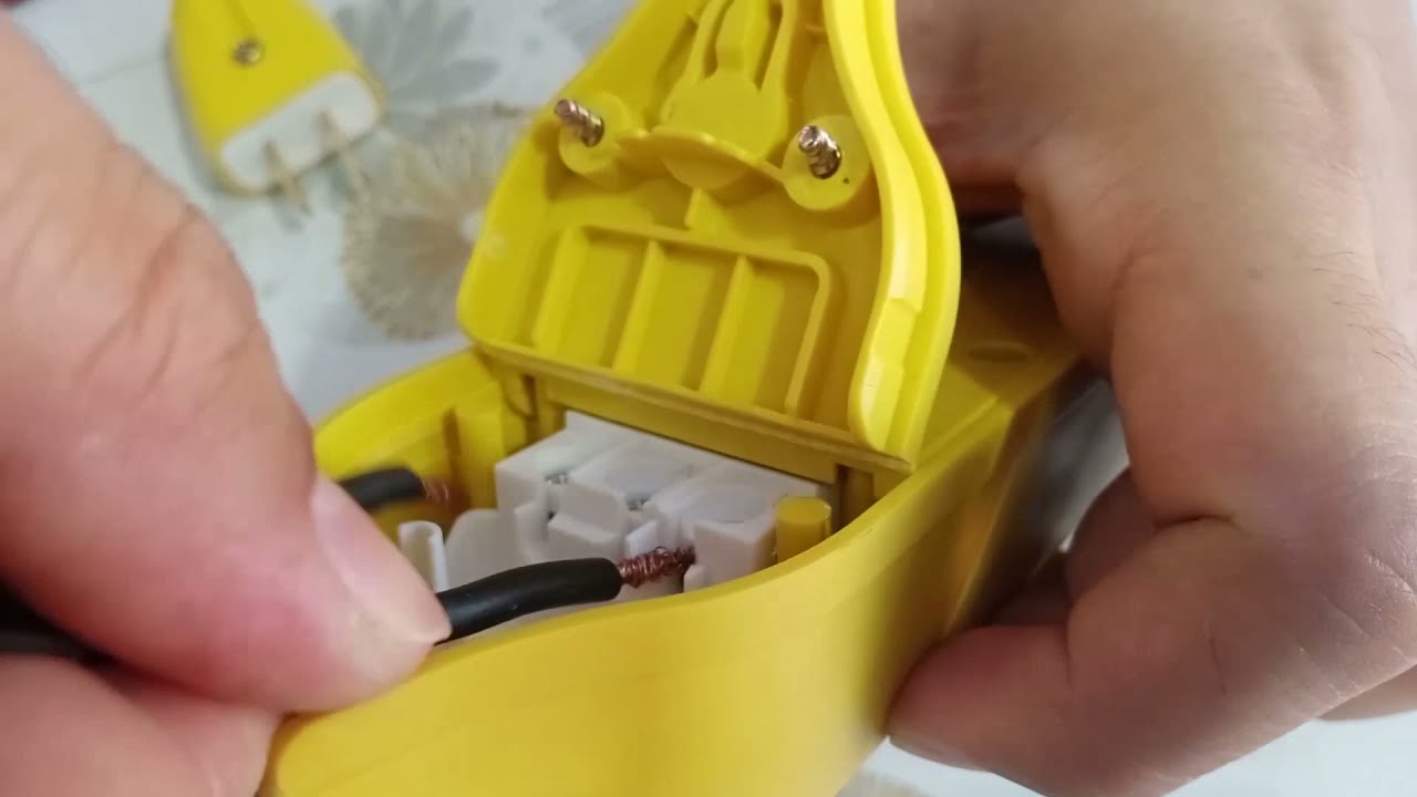 How to make EXTENSION OUTLET using BULL Unbreakable socket and plug ...