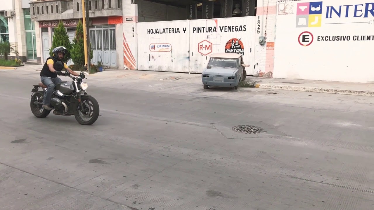 BMW Nine T scrambler Wheelie HH - YouTube