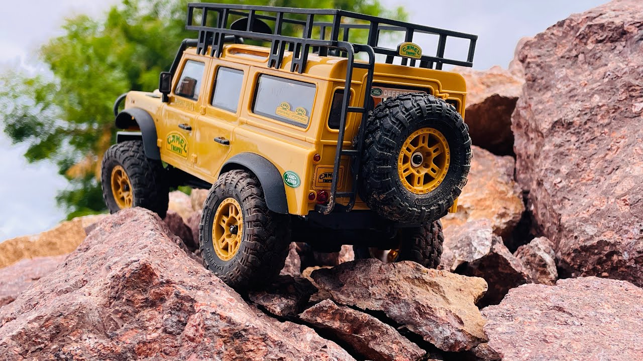 New FMS RC Cars DEFENDER 110 climb obstacle test - YouTube