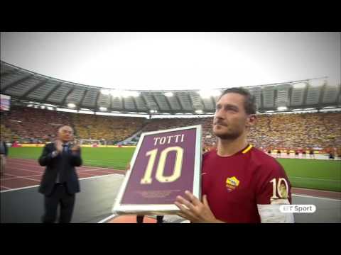 Supporters honour Francesco Totti in his final ever game for Roma