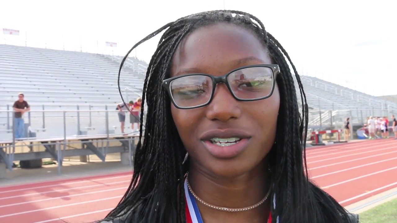Sanaa Barnes High School Volleyball and Track Standout - YouTube