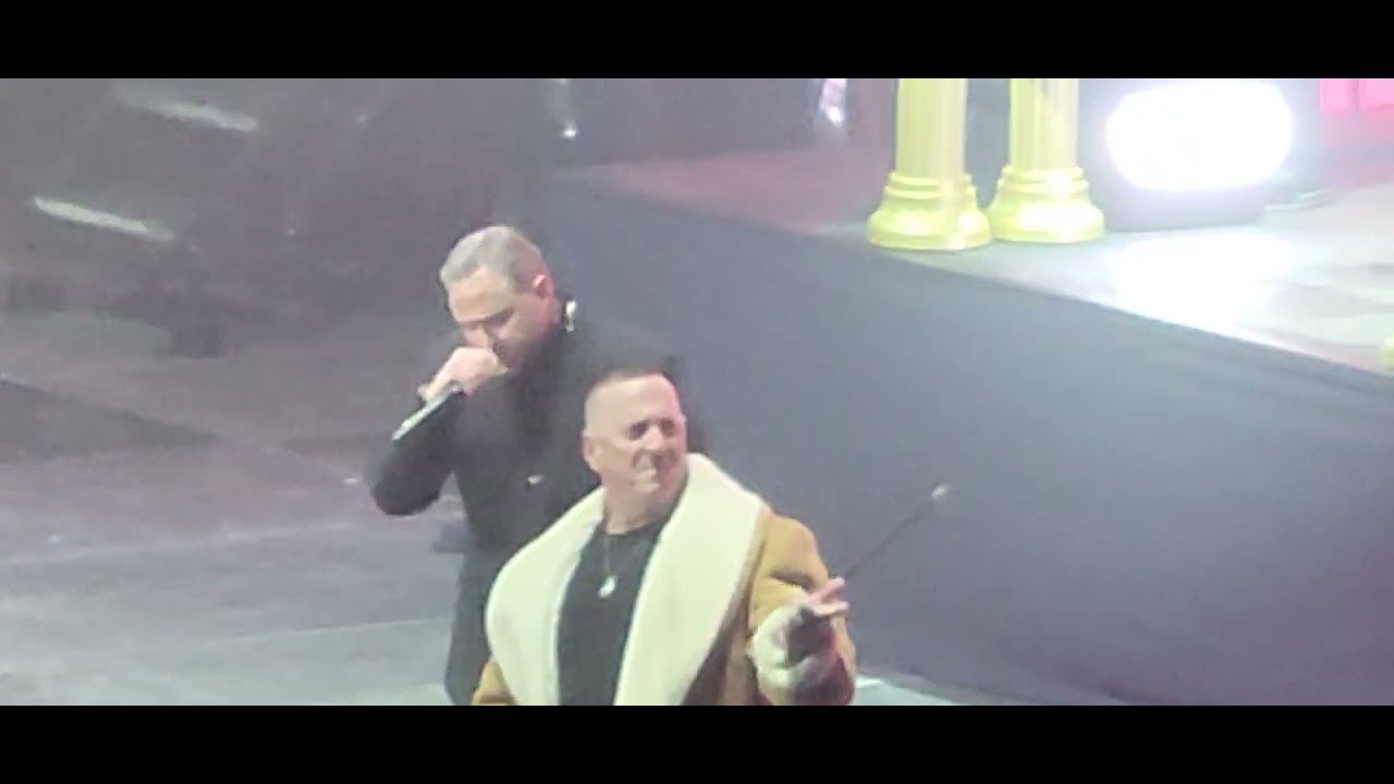 Pete Nice and MC Search aka 3rd Bass reunite to perform "The Gas Face ...