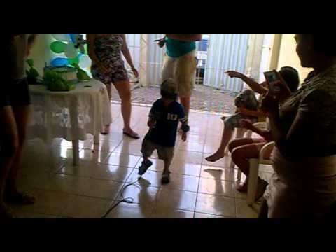 Vinicius, dançando - 1