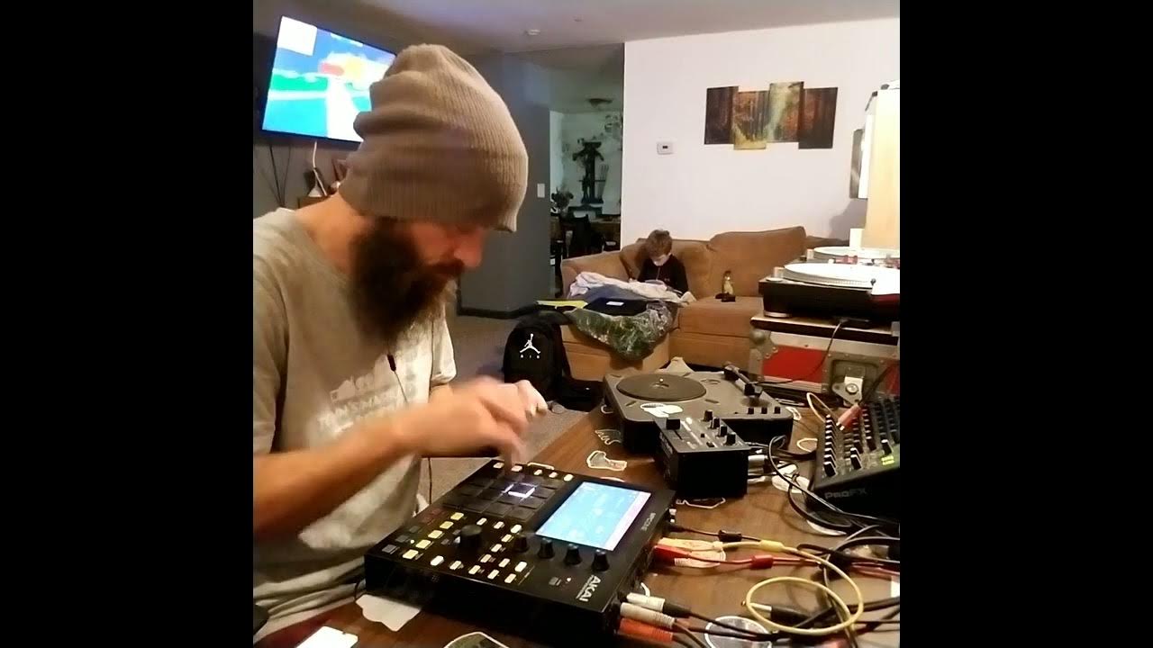 Mpc One Studio beat instrumental with Sample Chops! - YouTube