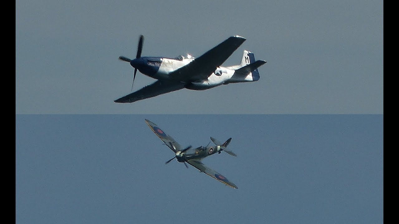 P-51 Mustang and Supermarine Spitfire at the Bournemouth Air Festival ...