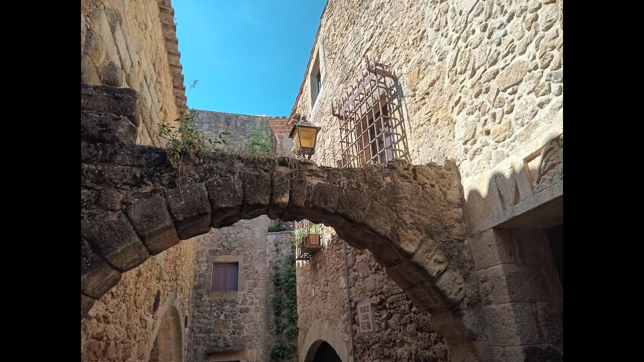 pals - peratallada by ricardo chorny - YouTube