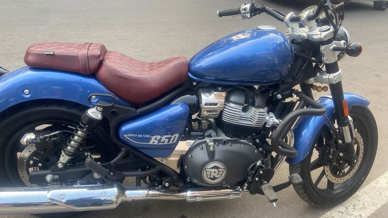 Installation of Super Meteor Seat Cover #installation #supermeteor650 # ...