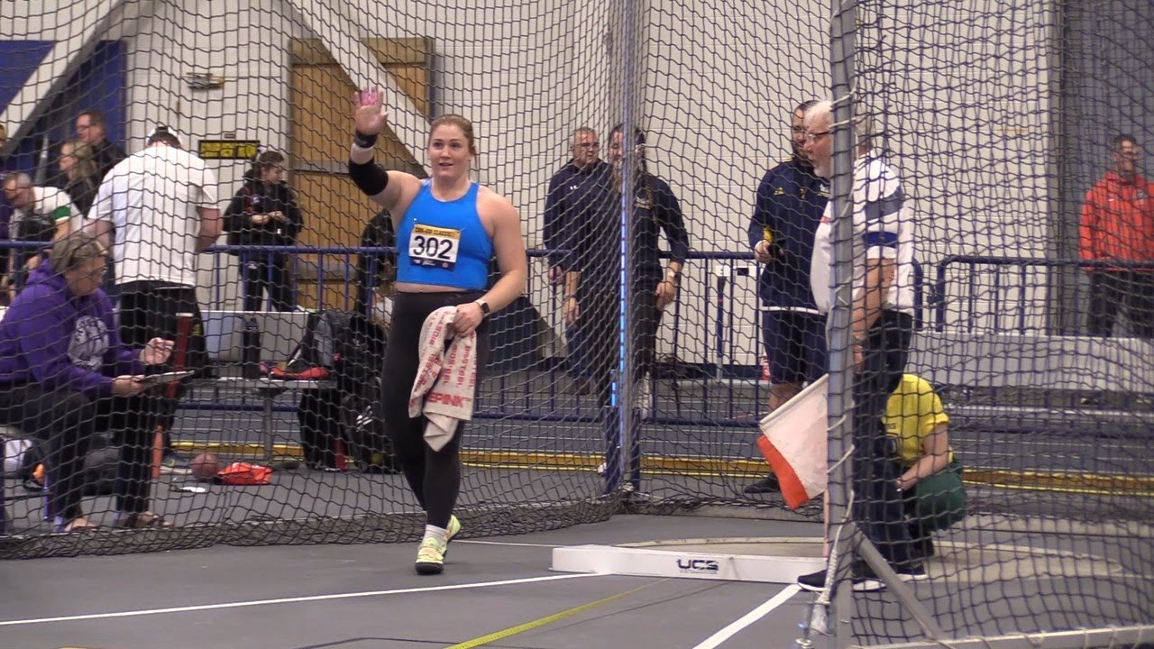 Sarah Mitton breaks record in her season opener - YouTube