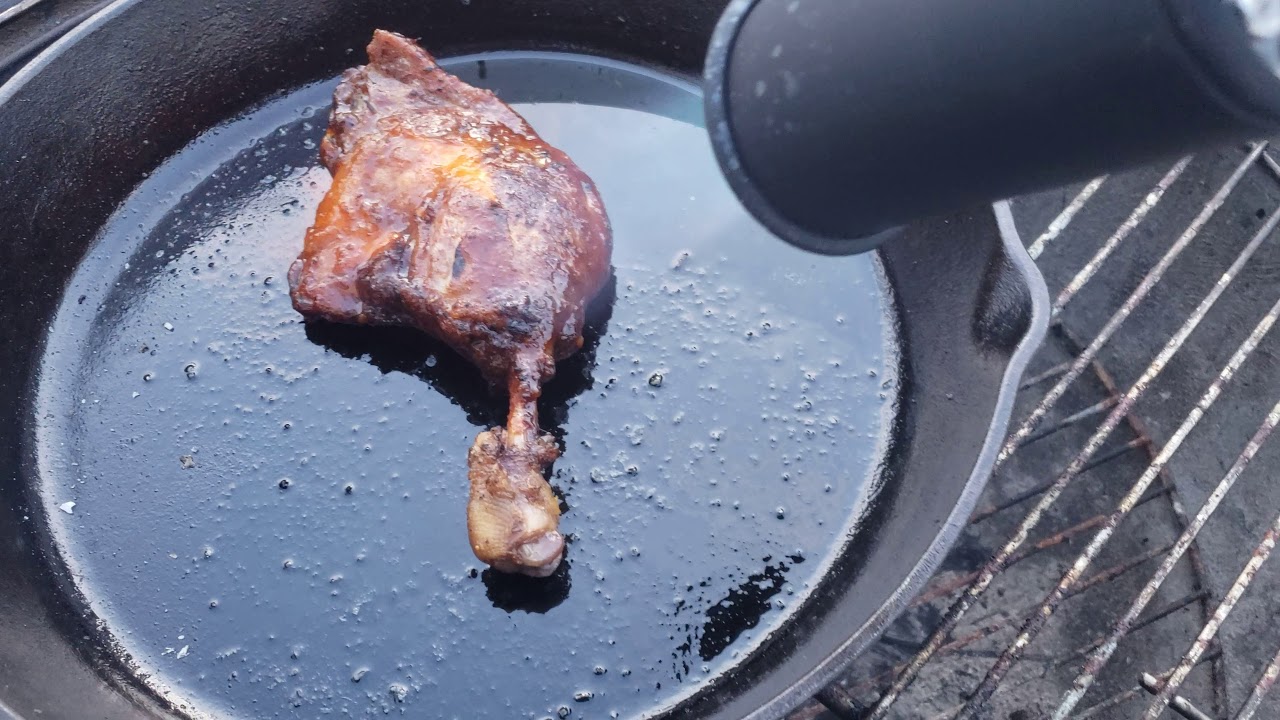 Su-V Gun sear on sous vide Duck Leg - YouTube