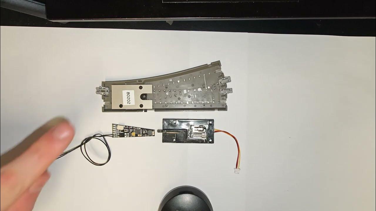 Decoderwerk 80202 TT Bettungsgleis Weichenantrieb + Decoder. Robust. Stellsicher. (Produktvideo ...