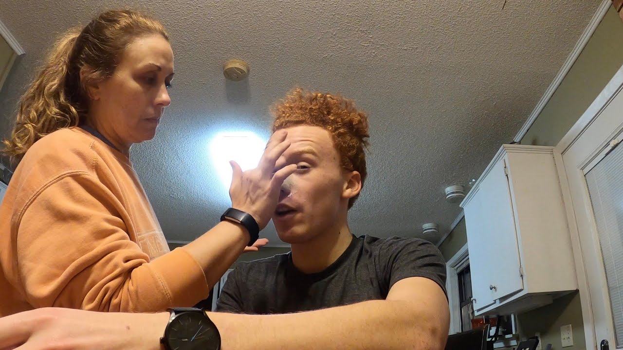 Trying my first face mask - YouTube