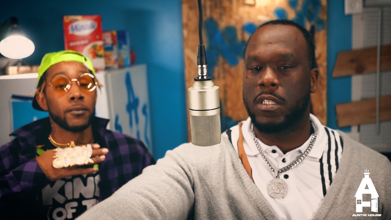 T.Diamond Ft Yung Chuck "Too Dope" (Live Performance) | Auntie House ...