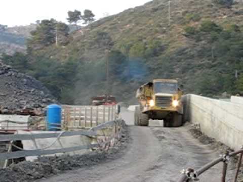 Cat D300D-D300 (2).avi - YouTube