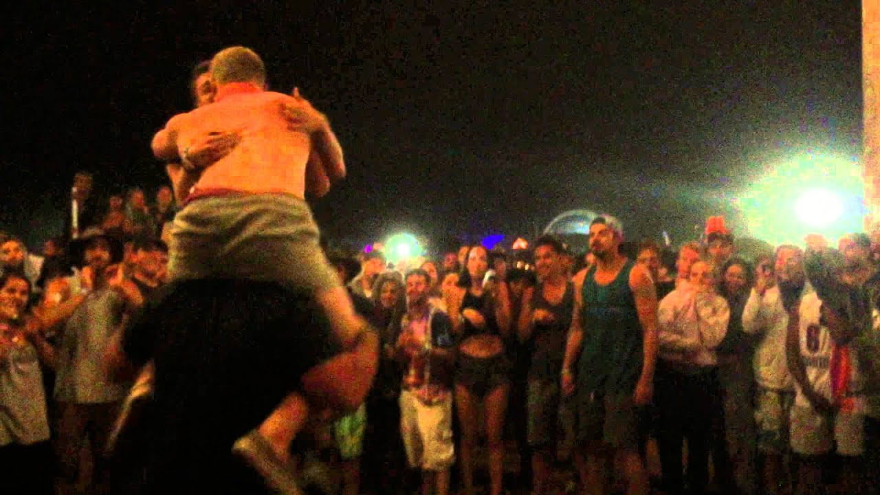Pemberton Music Festival Chicken Fights 2015 - YouTube