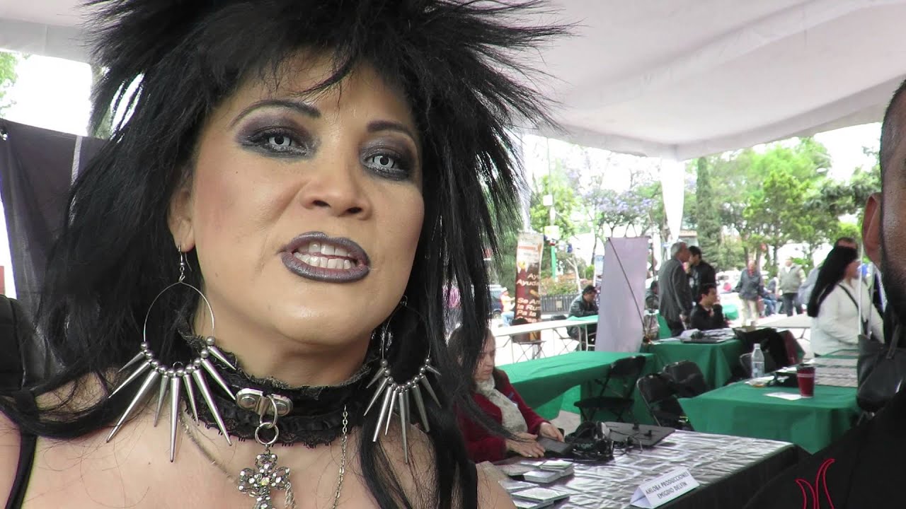 LA DARKETA DE TEPITO CON SU BANDA - YouTube