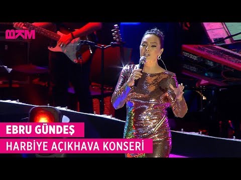Ebru Gündeş Harbiye Açıkhava Konseri