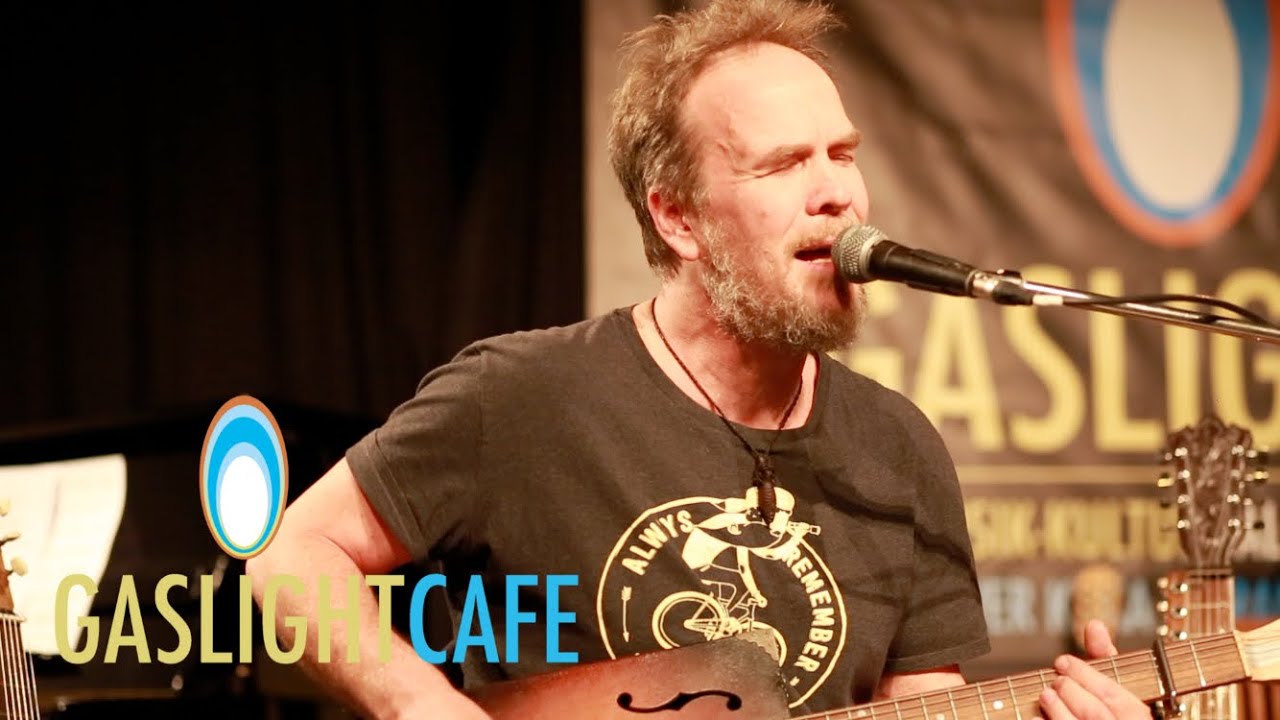 Exit - Jan Lindquist & Huy Hammer live at the Gaslight Cafe - YouTube