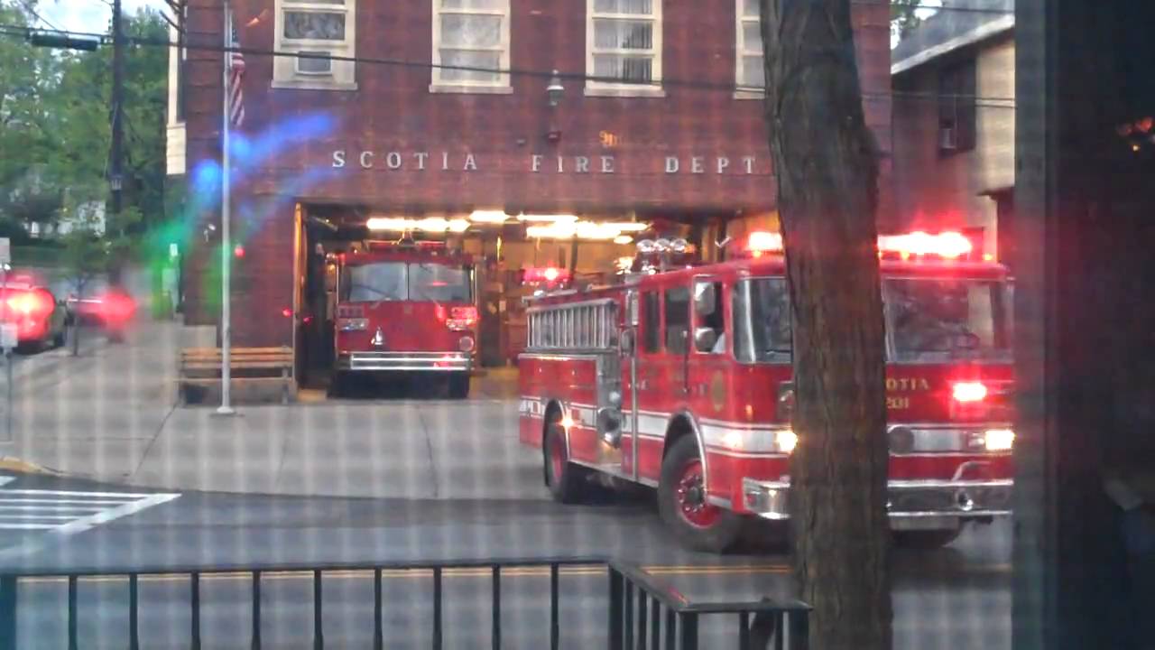 Fire Truck backing in - YouTube