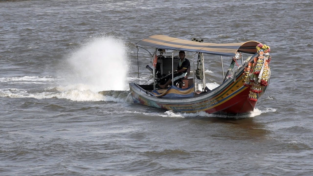 Long Tail Boats On The River In Bangkok - Shot With Sony a6300 and ...
