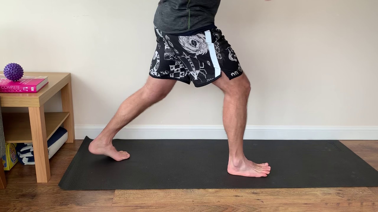 Split Lunge Calf Raise - YouTube