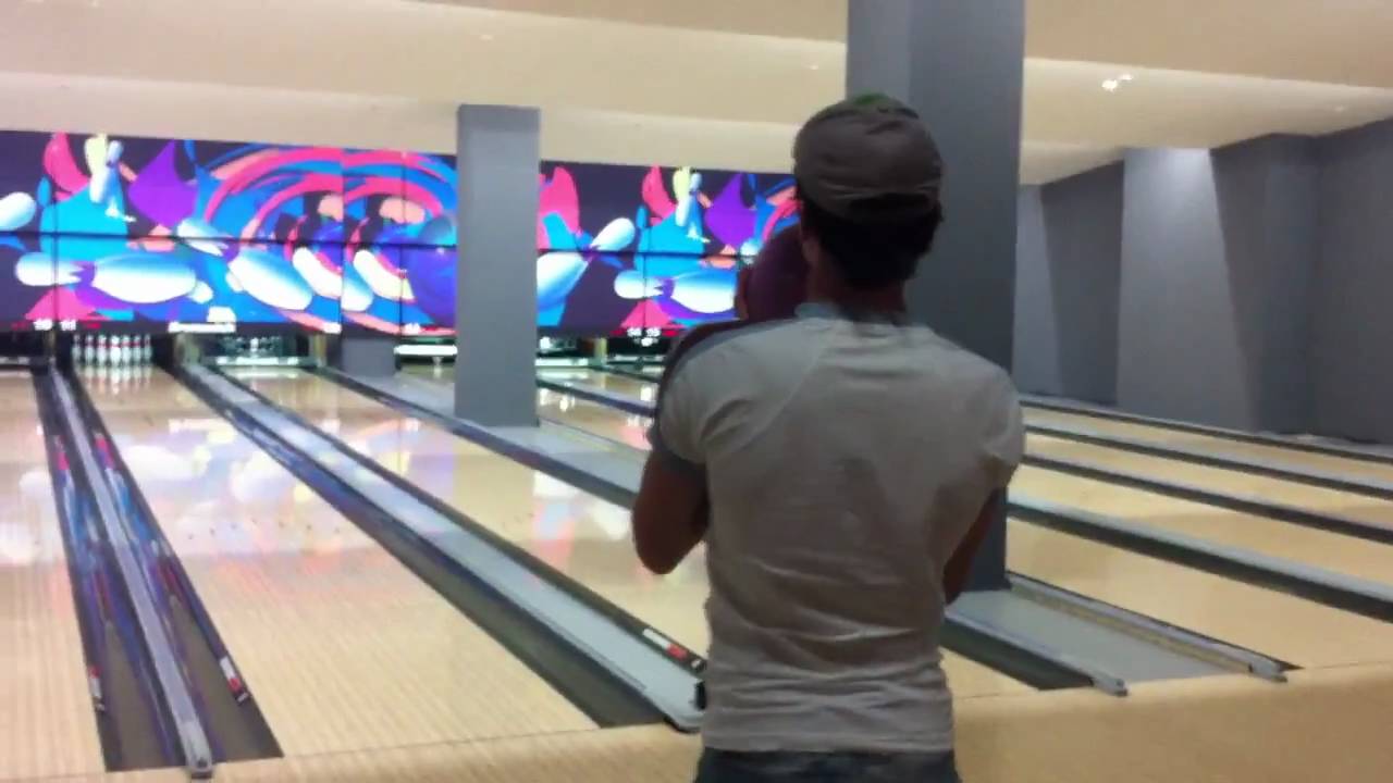DISCO BOWLING - YouTube