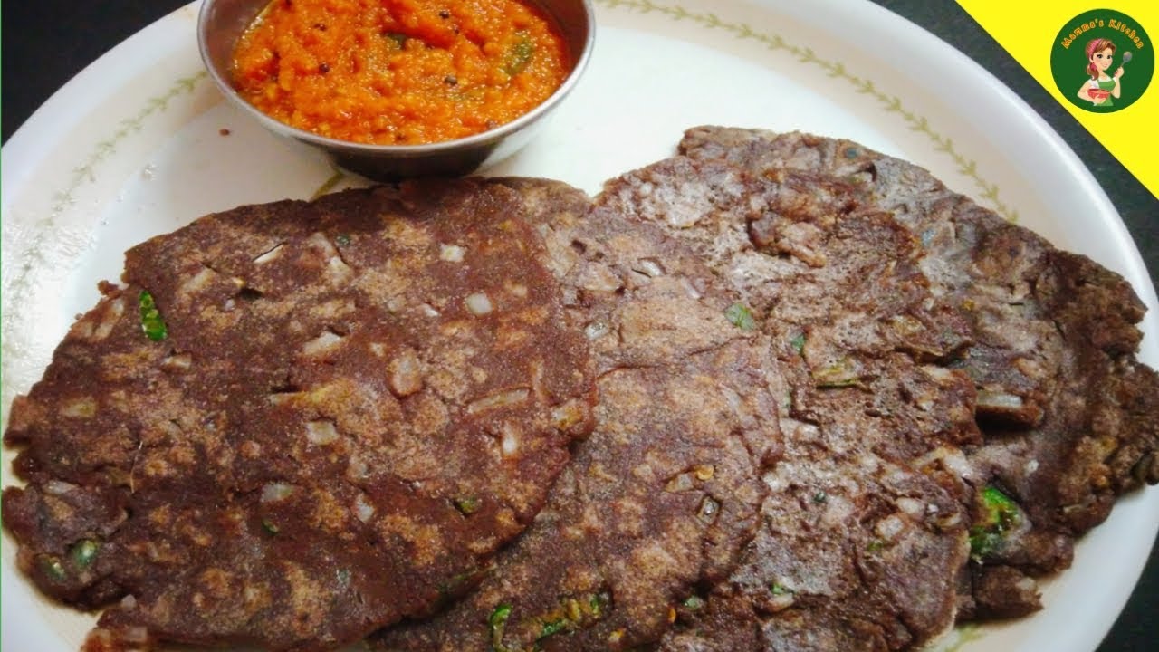 Ragi Roti recipe in Tamil | Kelvaragu Roti | Tiffen recipe | Mamma's ...