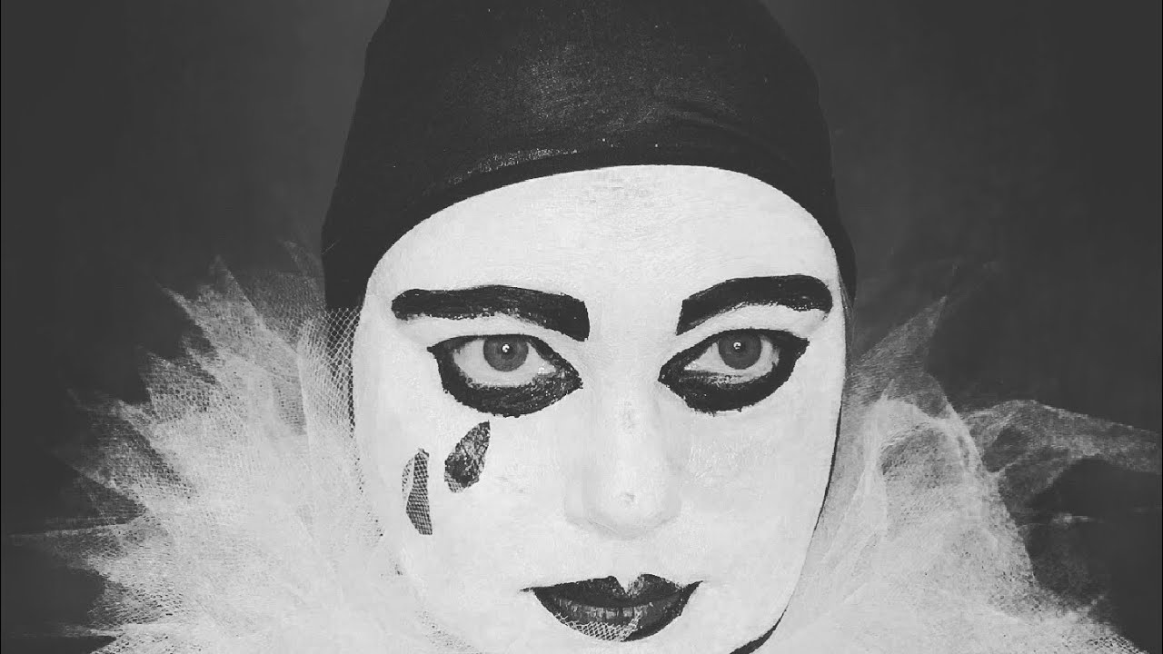 17th Century Pierrot Clown look - YouTube
