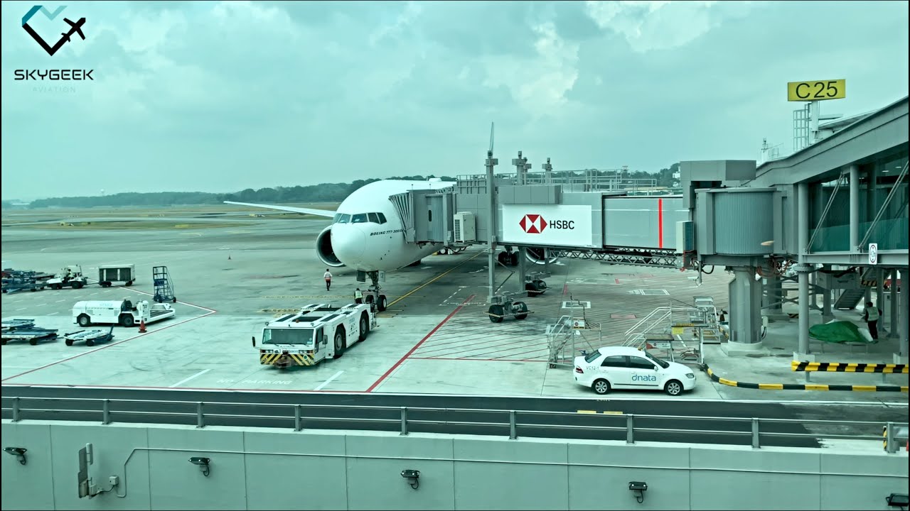 Flight Report | Emirates Boeing 777 Economy Class | EK433 | Singapore ...