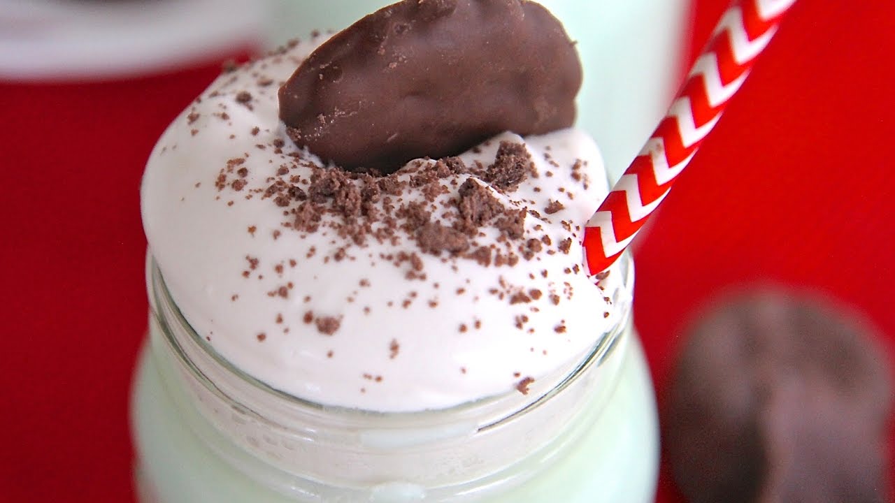 How To Make Creamy Mint White Hot Chocolate (Crock-Pot) | Recipe - YouTube