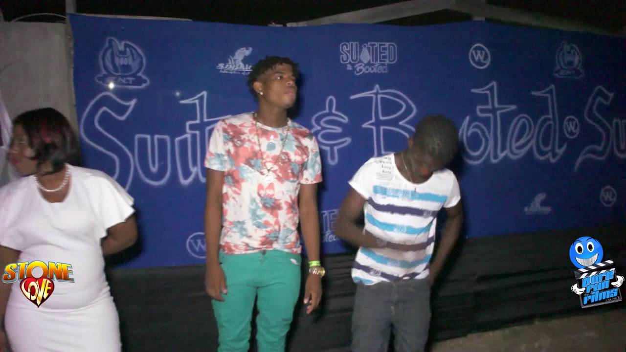 Mini Skirt VS Batty Rider - July 08, 2016 - Pure Fun Films - YouTube