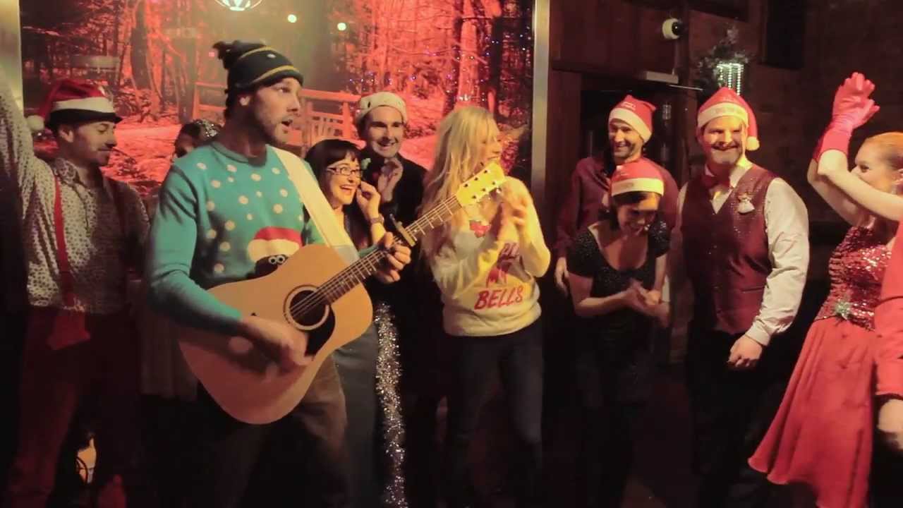 "Get The Tinsel" - CC Cooper & Stephen Cooper (Fly the Nest) - YouTube