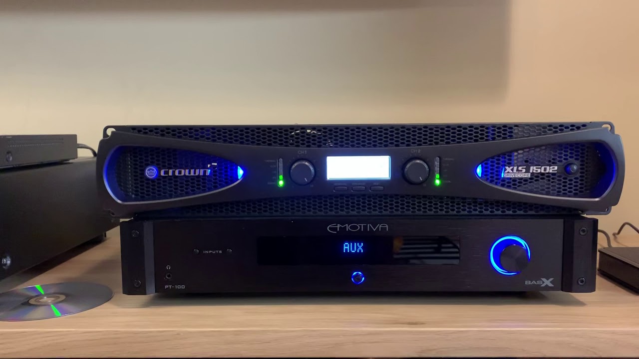 Crown XLS 1502 110db - YouTube