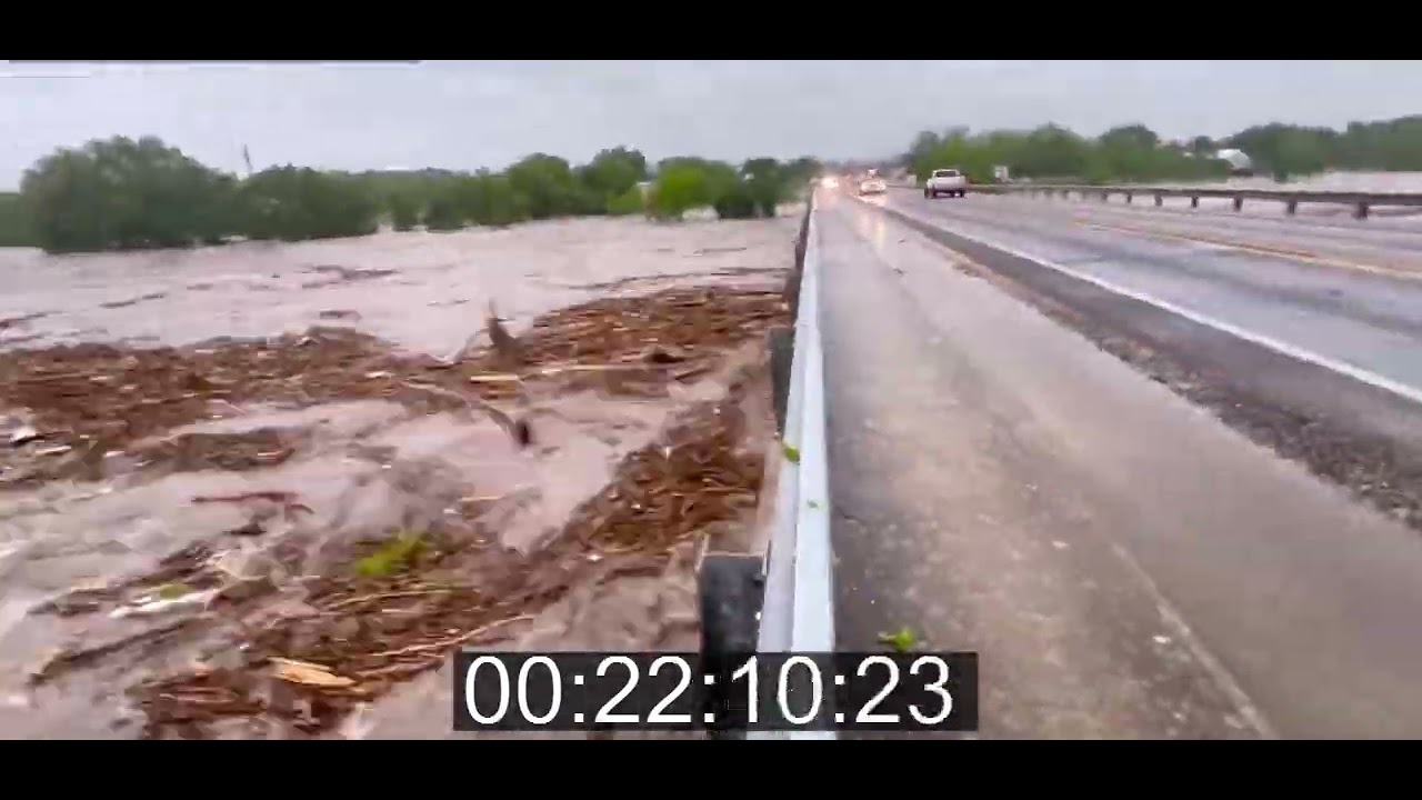 Guadalupe River Flood Time-Lapse – Kerrville, Texas Bridge Overflow ...