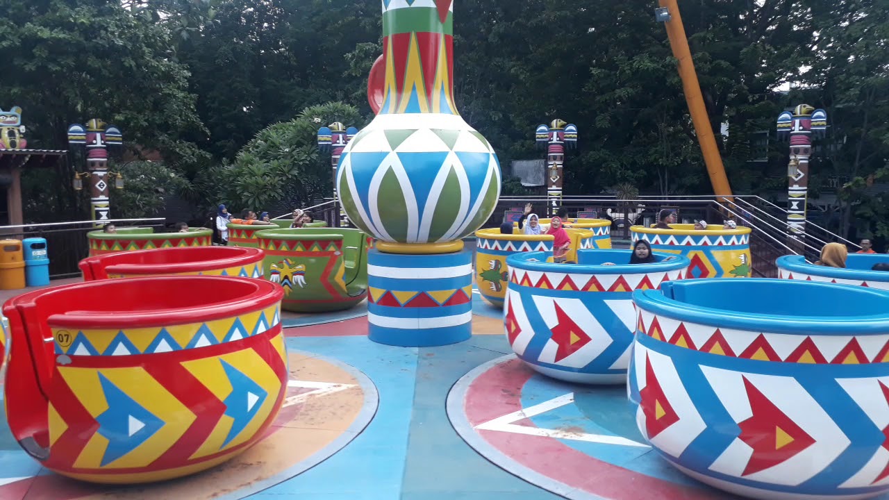 Pacu adrenalin dgn bermain wahana poci dufan ancol - YouTube