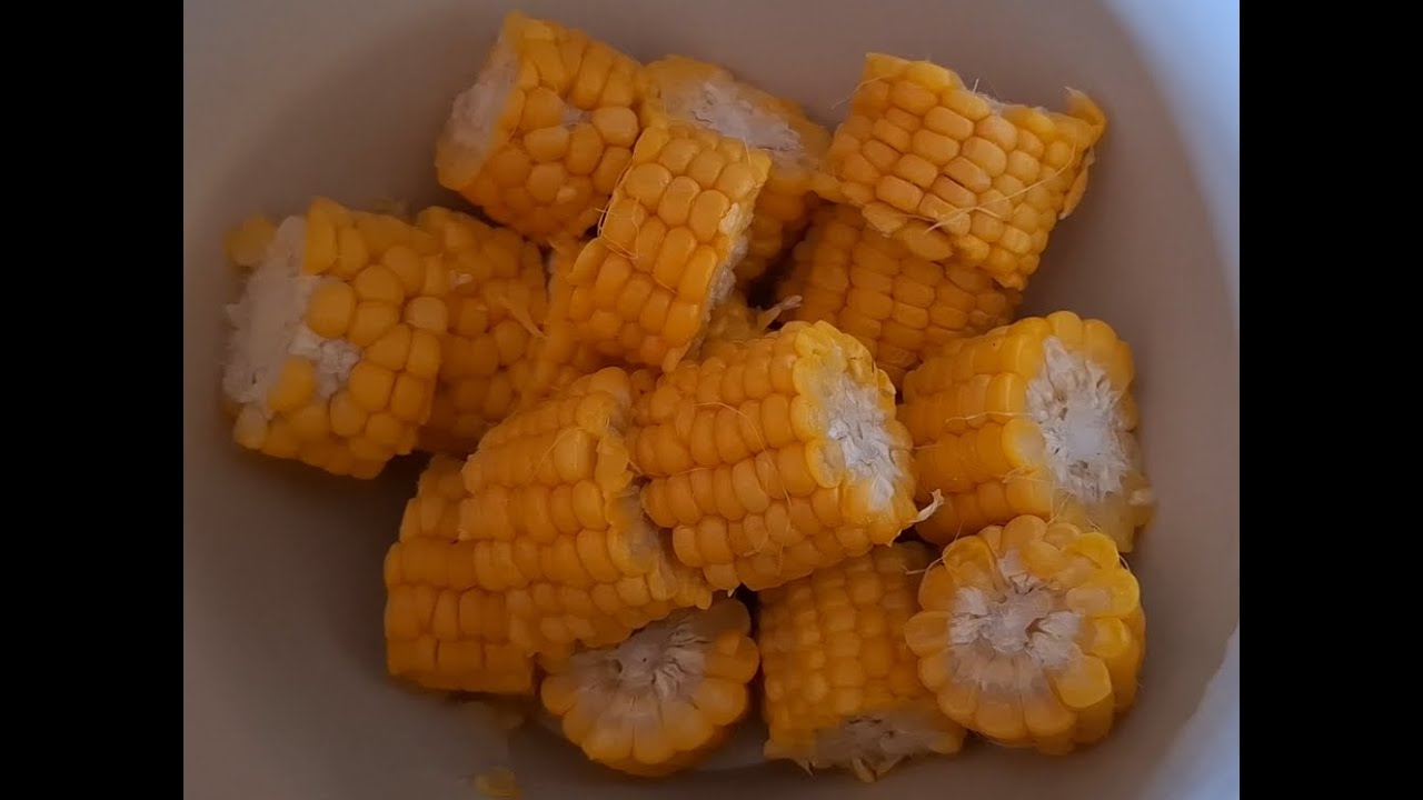 Sweetcorn - The best way to eat it - YouTube