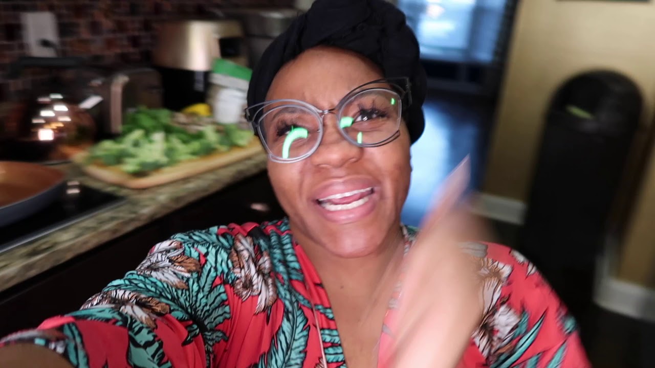 Amputee Keisha Green STANDS in the Alfredo Pasta! - YouTube