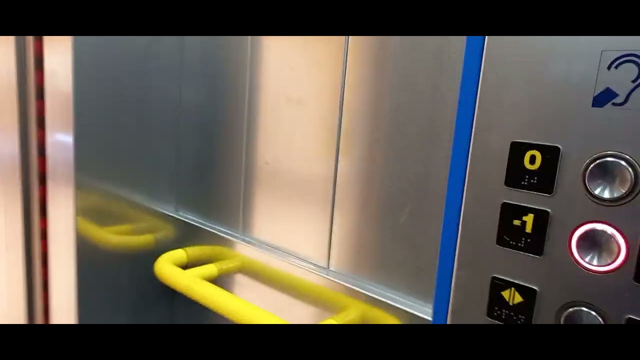 Regent Centre Lift In Gosforth, Newcastle - YouTube