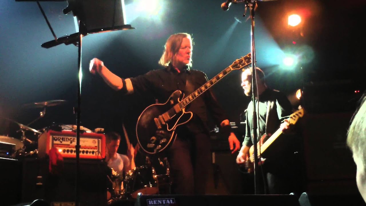Swans - Coward (Live @ Fléda Club - Brno) - YouTube