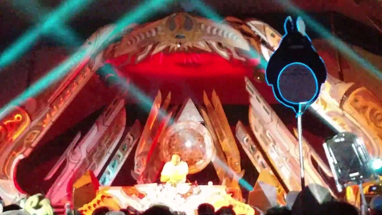 Phaeleh - Breathe In Air - Oregon Eclipse 2017 - YouTube Music