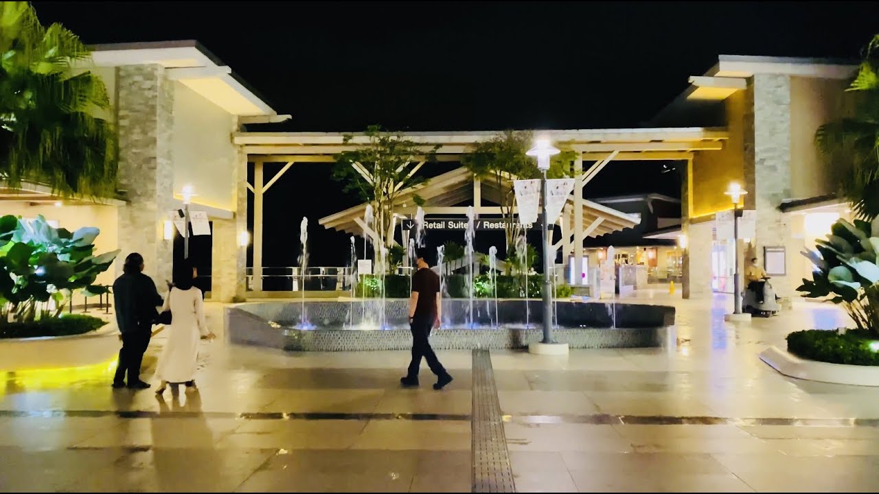 [4K Walk] Discover Genting Highlands Premium Outlets (Malaysia) - YouTube