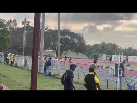 Gary Card Wolmers 10.21 u-20 100m champion jamaica Carifta trials. - YouTube