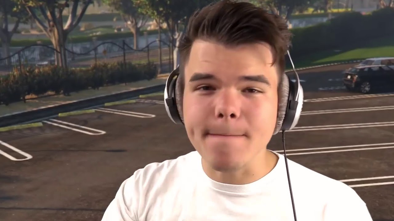 JELLY Playing GTA 5 Without BREAKING LAWS! - YouTube