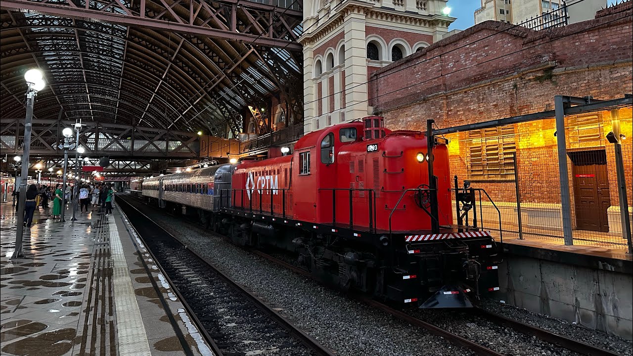 Expresso Turístico da CPTM chegando na Estação Luz! - YouTube