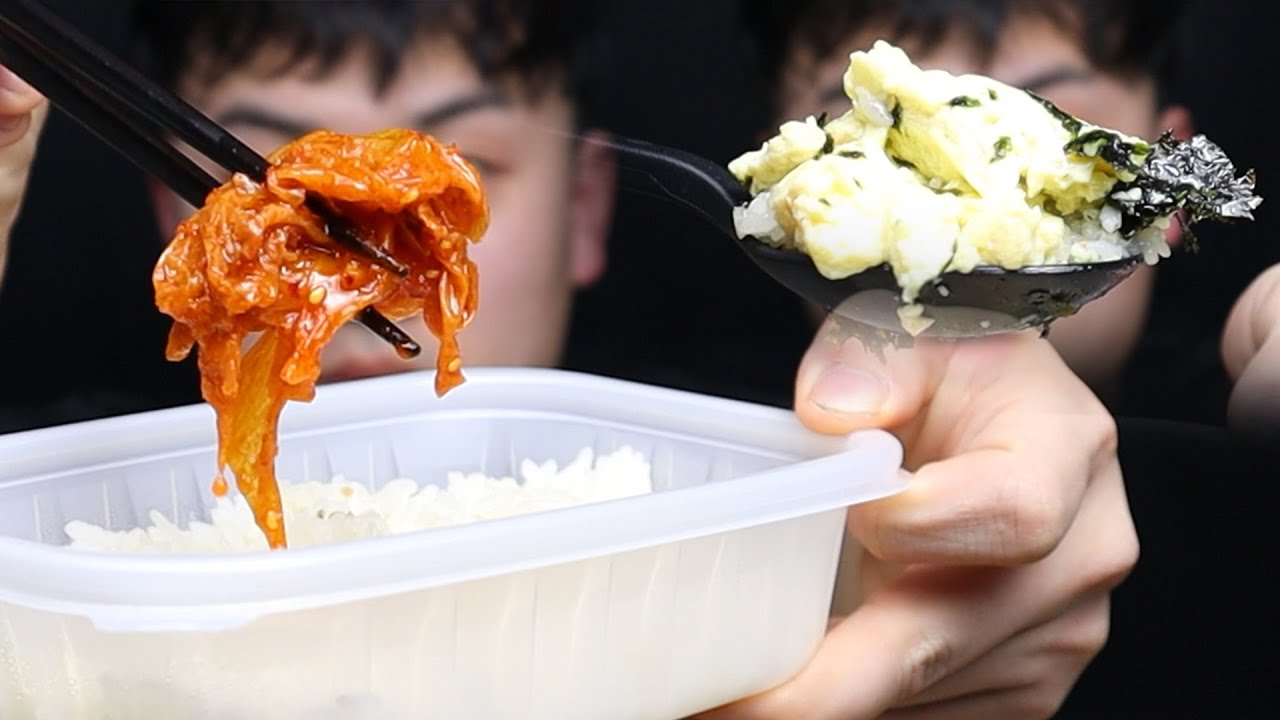 [ MUKBANG ] Korean Braised Kimchi (CC) - YouTube